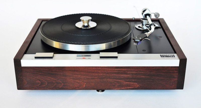 Turntable Tech: Analog vs. Digital - Vinyl Place